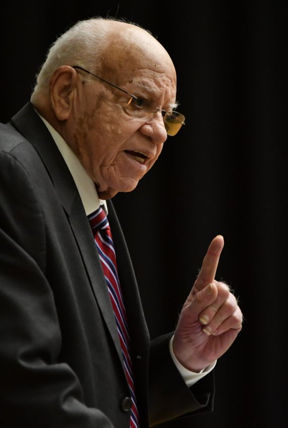 ‘Titans’ coach speaks of team-building | News, Sports, Jobs ...